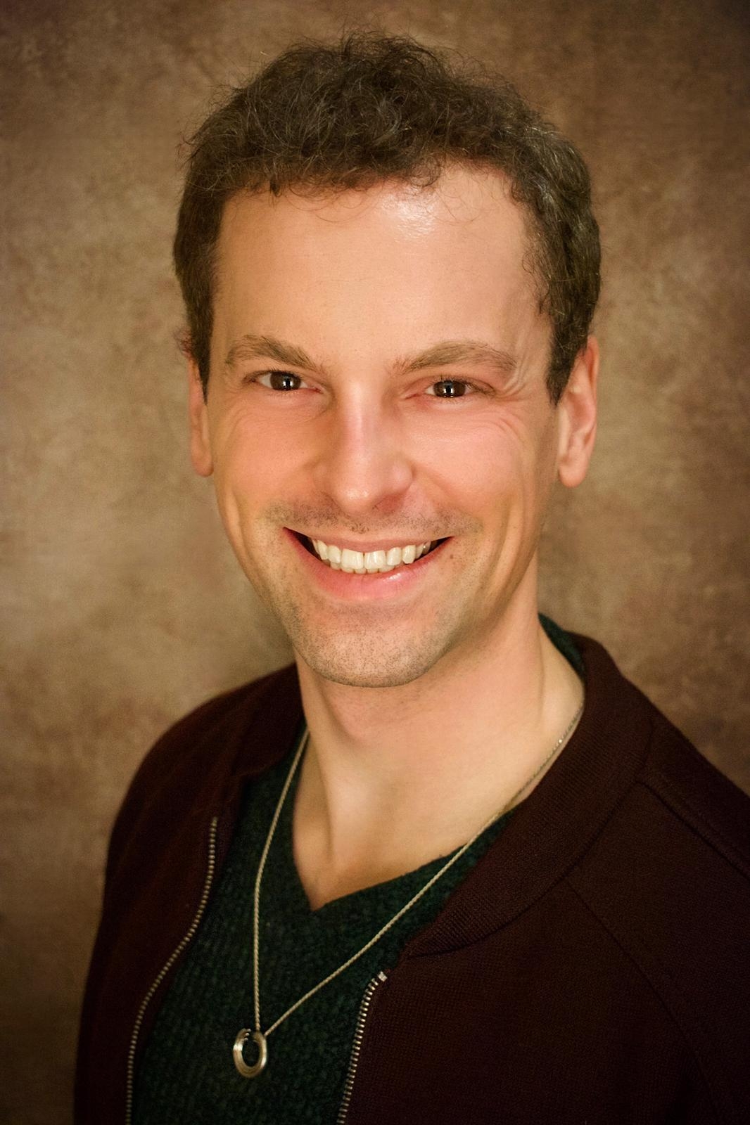 Howie Reith - Actor/Singer